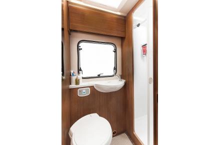 AUTO TRAIL 6-Berth Motorhome Hire Maidenhead - From £95/Night
