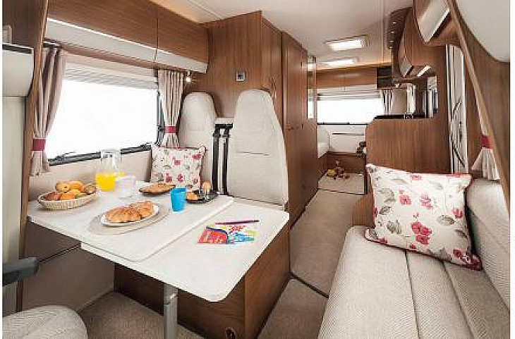 AUTO TRAIL 6-Berth Motorhome Hire Maidenhead - From £95/Night