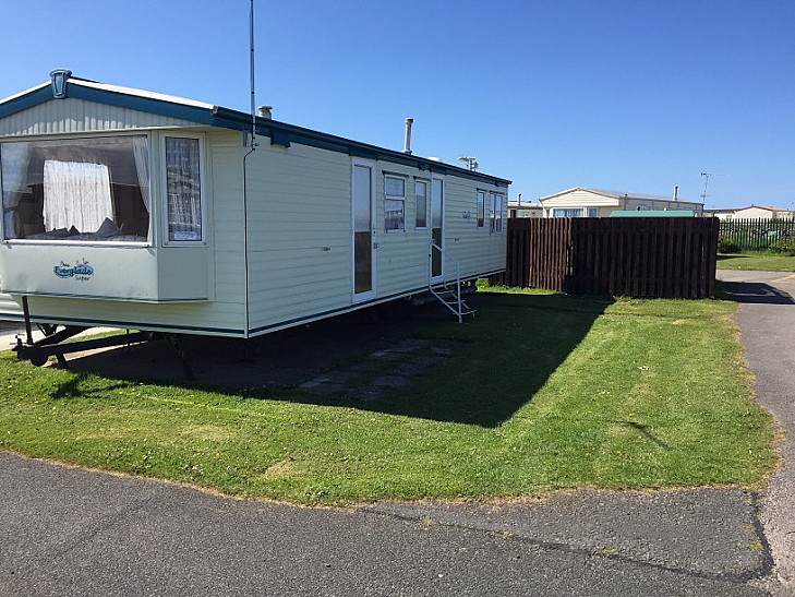 Atlas Everglade 6-Berth Static Caravan Hire Towyn - From £0/Night