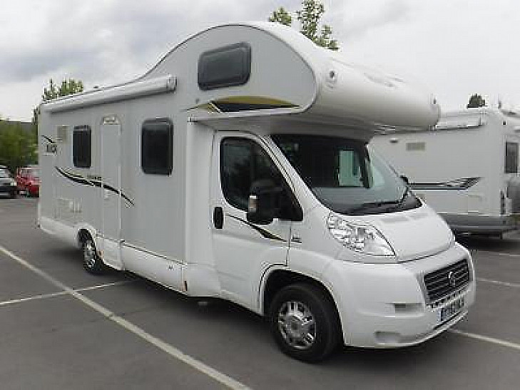 Fiat Rimor 7-Berth Motorhome Hire Merrylees Road, Thornton - From £90/Night