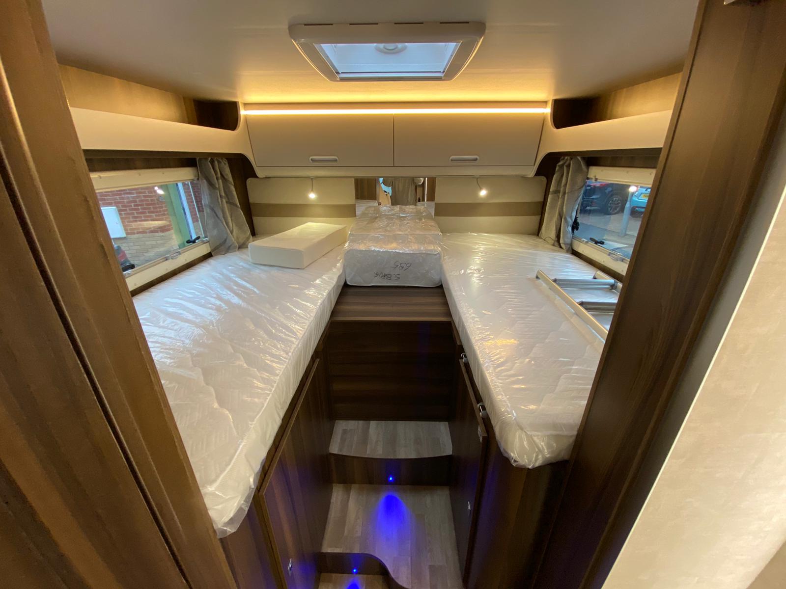 Motorhome hire Stockton On Tees - Fiat Rimor Superbrig Suite 695 TC