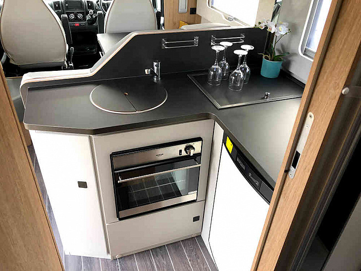 Motorhome hire Worksop - Roller Team T-Line 743