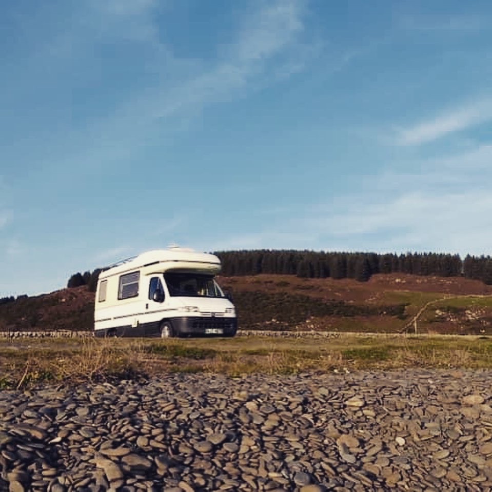 Autosleeper Executive 2-Berth Campervan Hire Waterbeck - From £75/Night