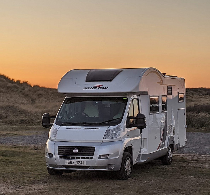Fiat Roller 4-Berth Motorhome Hire Colwyn Bay - From £85/Night