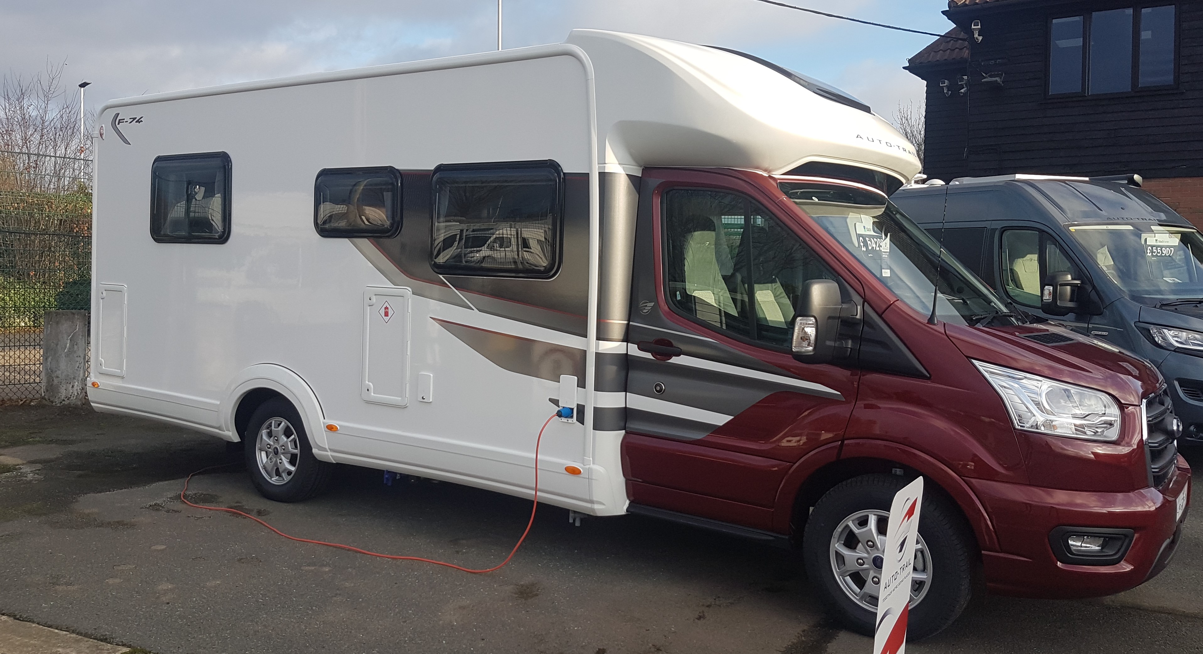 Auto trail 6-Berth Motorhome Hire Maidenhead - From £95/Night