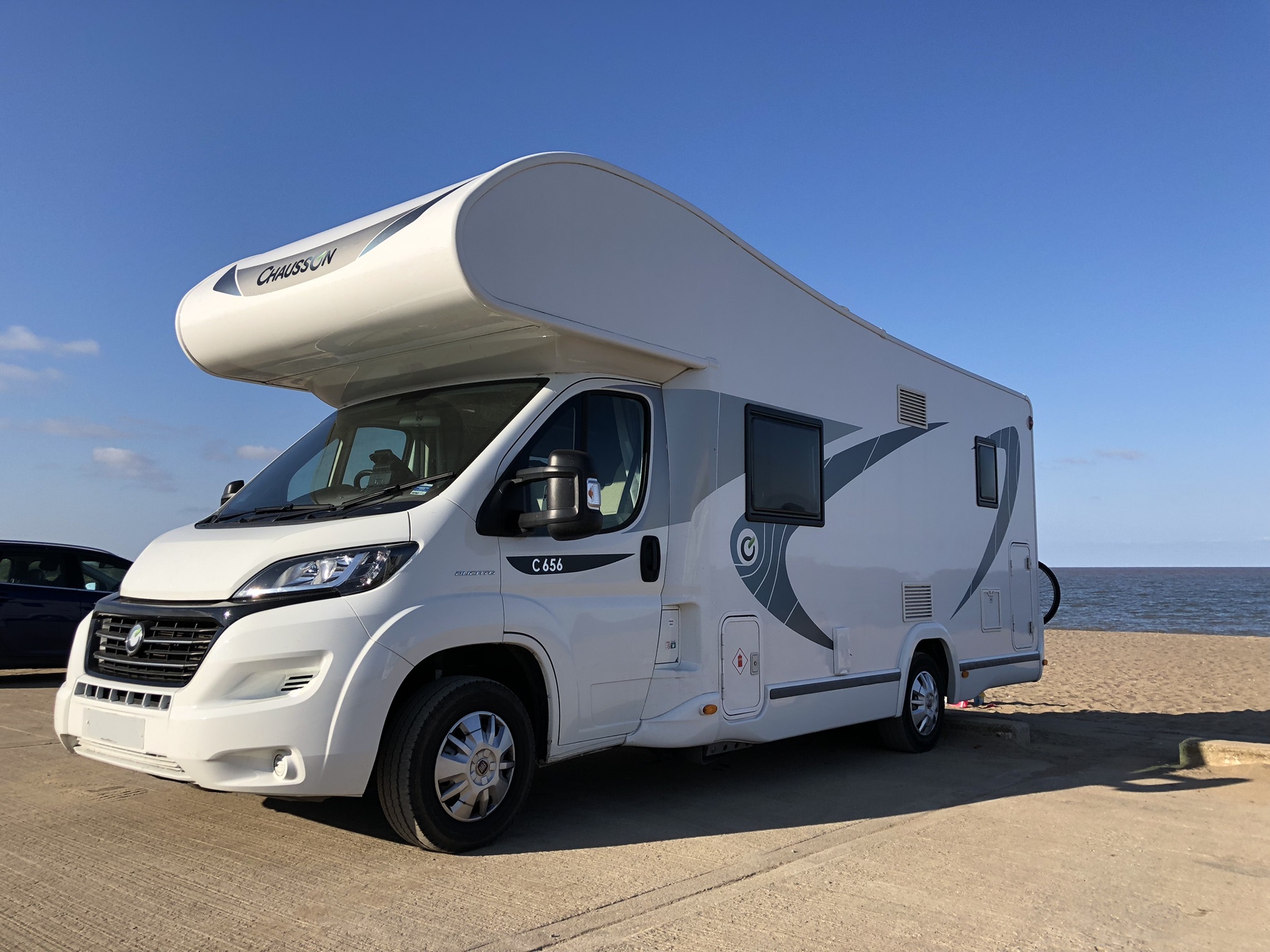 Chausson C656 6-Berth Motorhome Hire Beckingham, Doncaster - From £135 ...