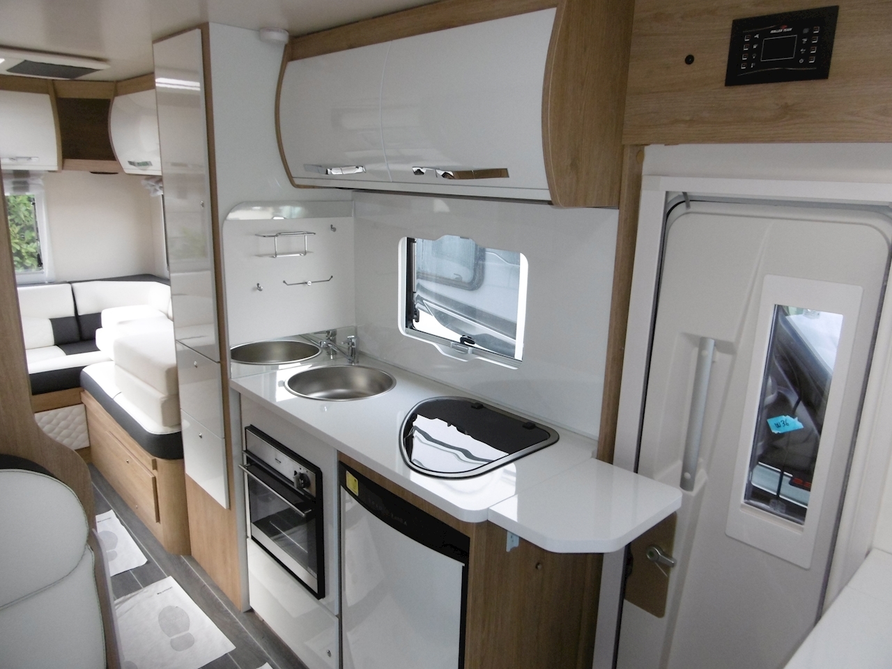 Roller Team, 6-Berth Motorhome Hire Maidenhead - From £95/Night