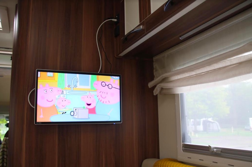 Auto Roller 6-Berth Motorhome Hire Worksop - From £125/Night